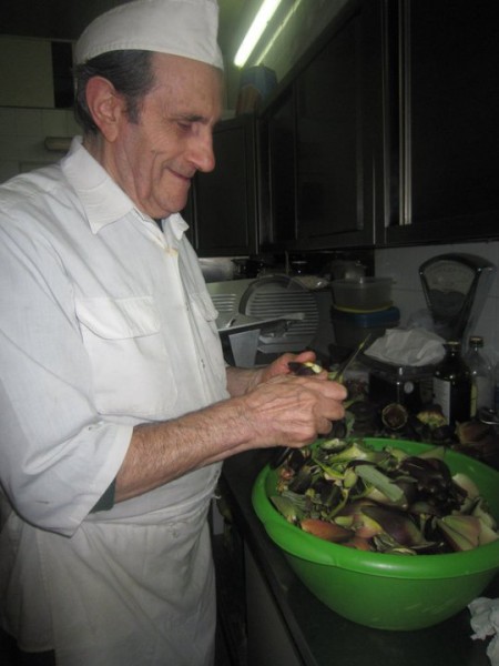 Bagnoli, da Umberto Tavola Calda: 60 anni di cucina napoletana verace ...