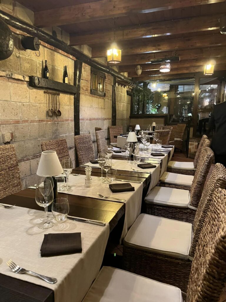 Tavernetta Colauri a Napoli e i vini della Cantina di Venosa