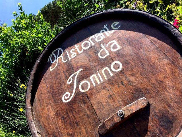 Guida | Dove mangiare a Capri, bere e comprare il suo vino - Luciano ...