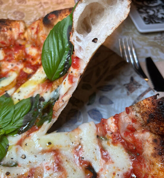 Dove mangiare la pizza provola e pepe