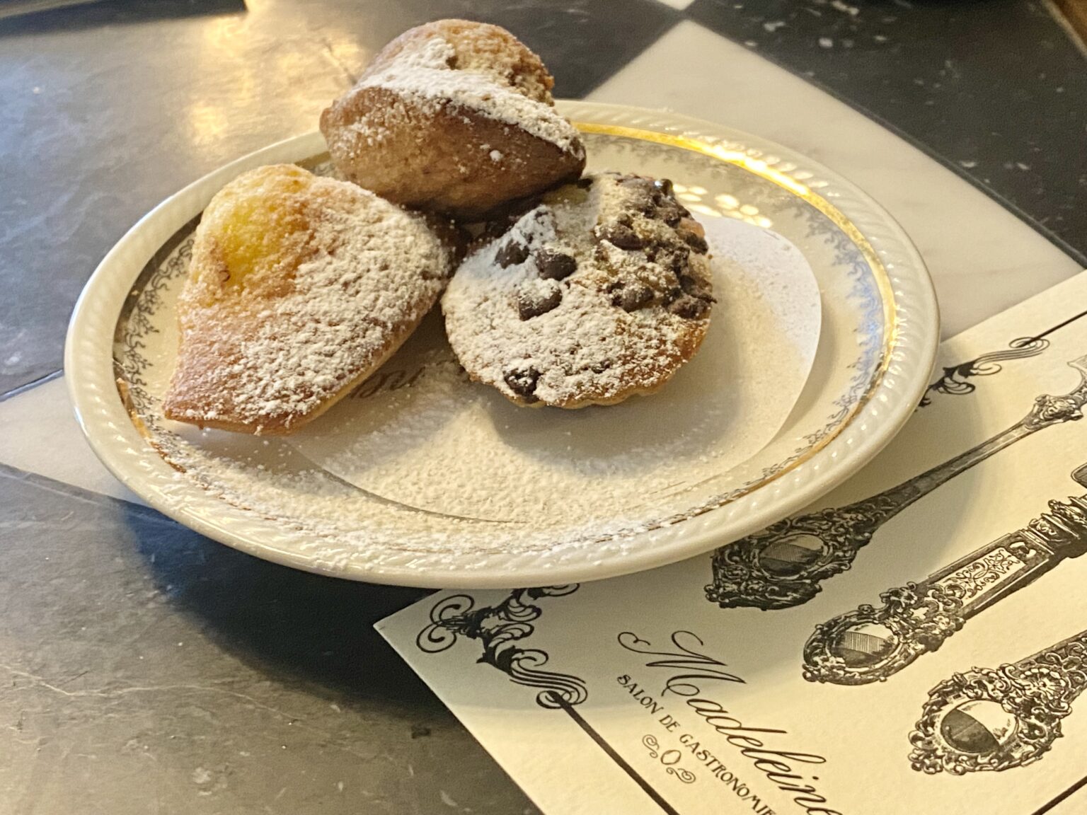 Madeleine Salon de Gastronomie: un angolo di Belle Èpoque nel quartiere ...