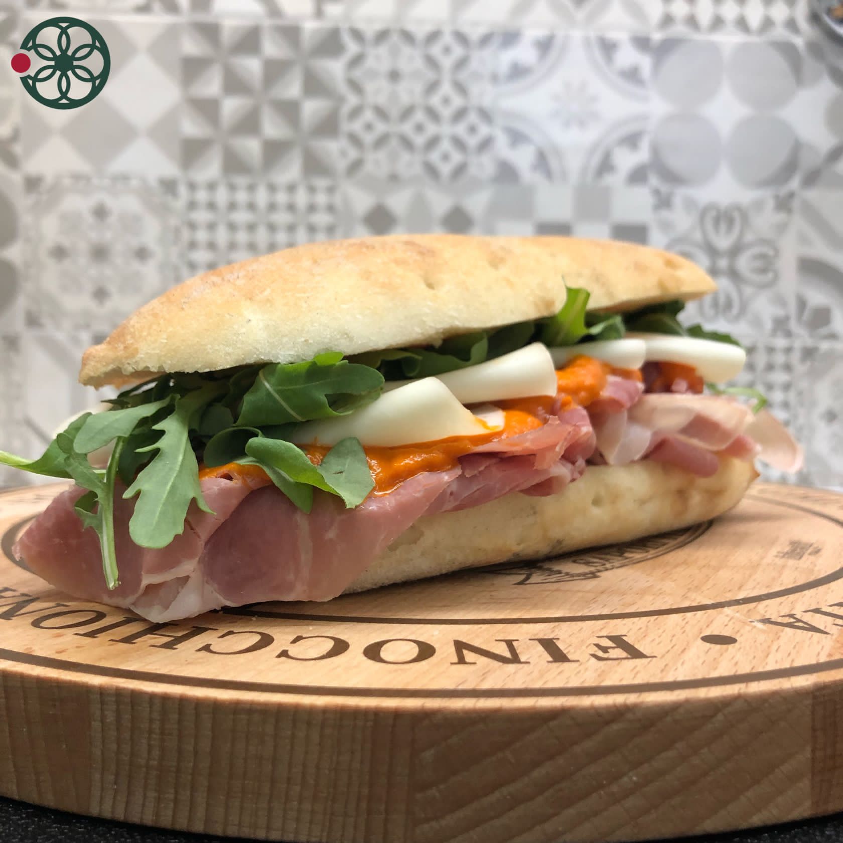 Dispensa Lupo a Eboli, tutto il buono dal baccalà al panettone