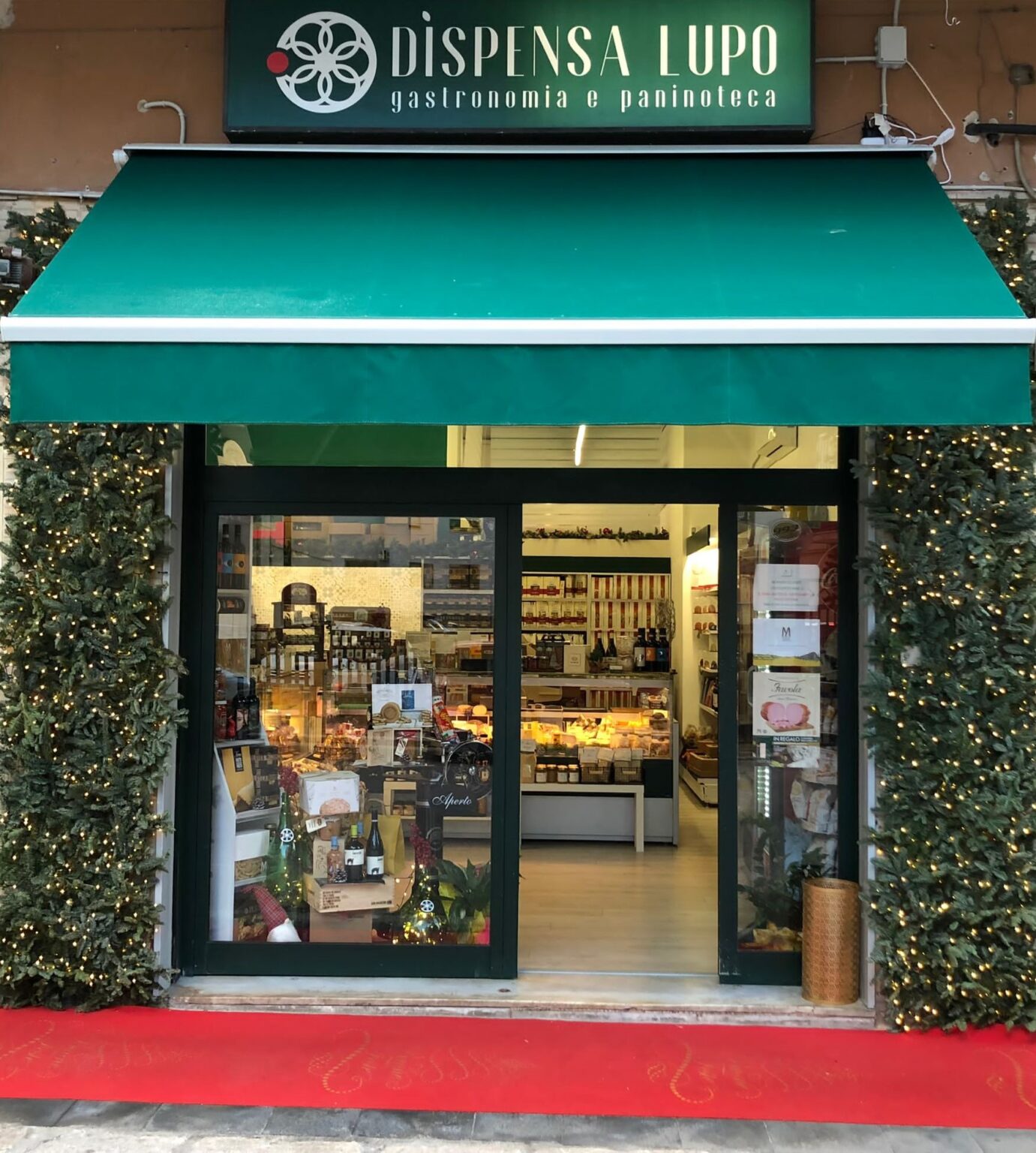 Dispensa Lupo a Eboli, tutto il buono dal baccalà al panettone