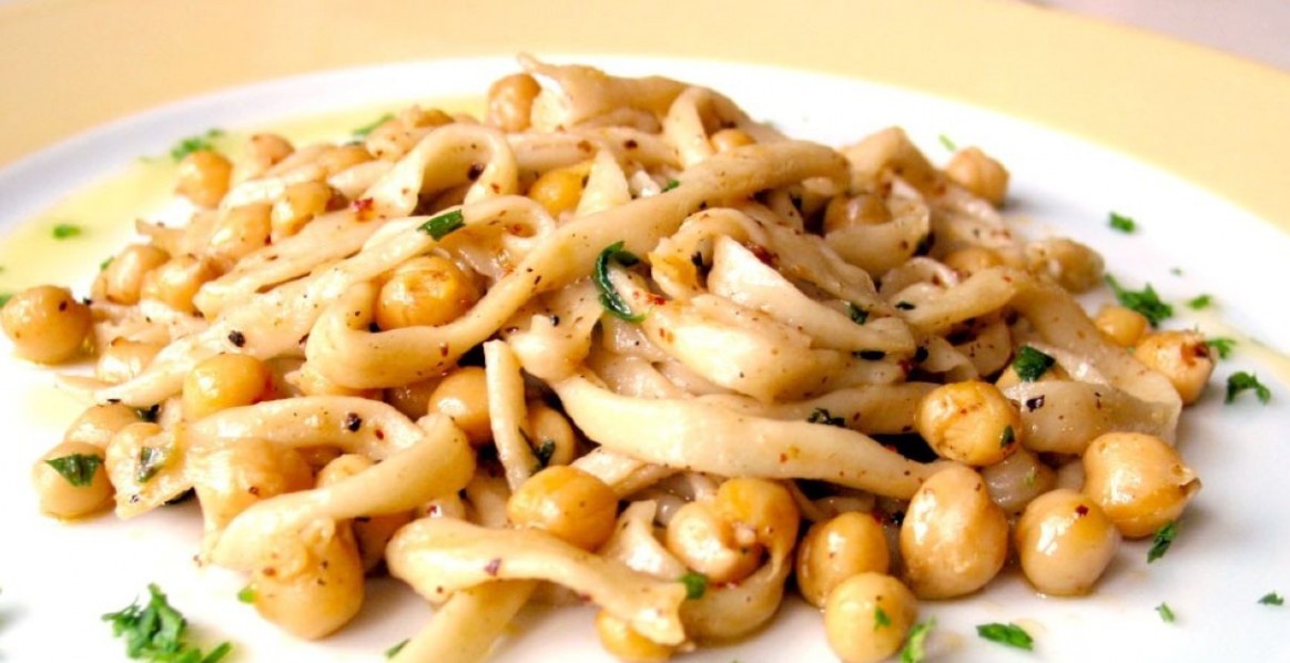 La matassa campagnese. Un intreccio di acqua, farina, storia e memoria ...