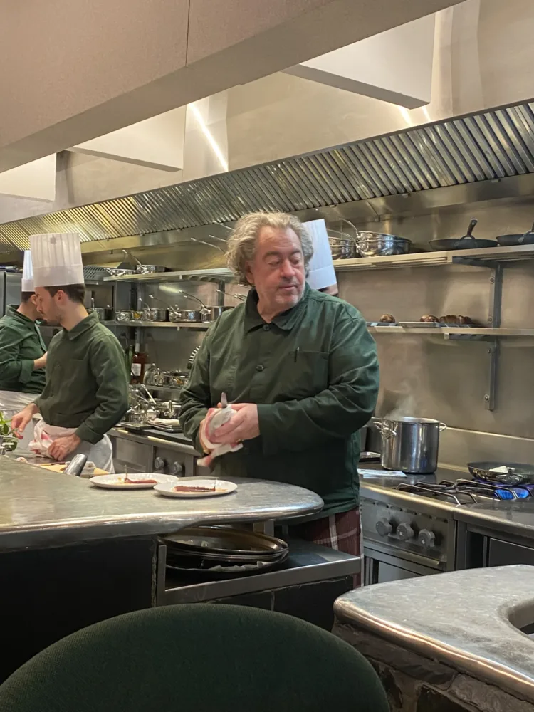 Table di Bruno Verjus a Parigi, chef bistellato dalla vita romanzata