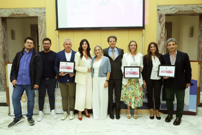 100 Italian Best Rosé. I primi dieci rosati italiani da non perdere