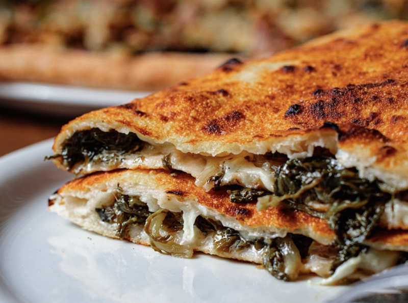 Dove mangiare il calzone con la scarola: 30 indirizzi giusti