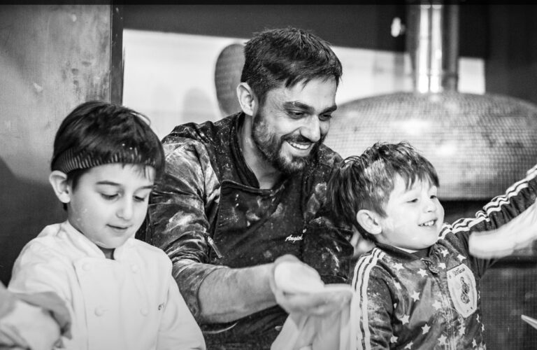 O Sarracin apre a Milano: Angelo Tramontano porta la sua pizza a ruota ...