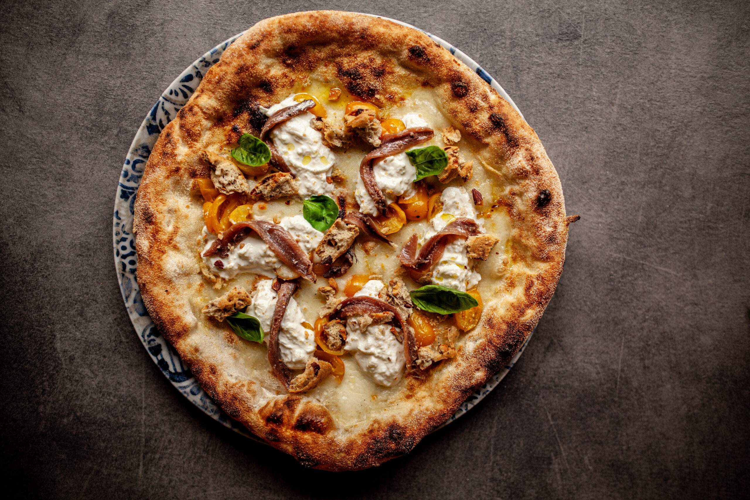 Pizza della Settimana: “Luce” Pizzeria SUD in abbinamento Etna Bianco ...