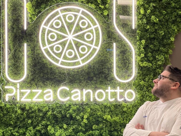 Carlo Sammarco diventa proprietario unico della pizzeria di Aversa
