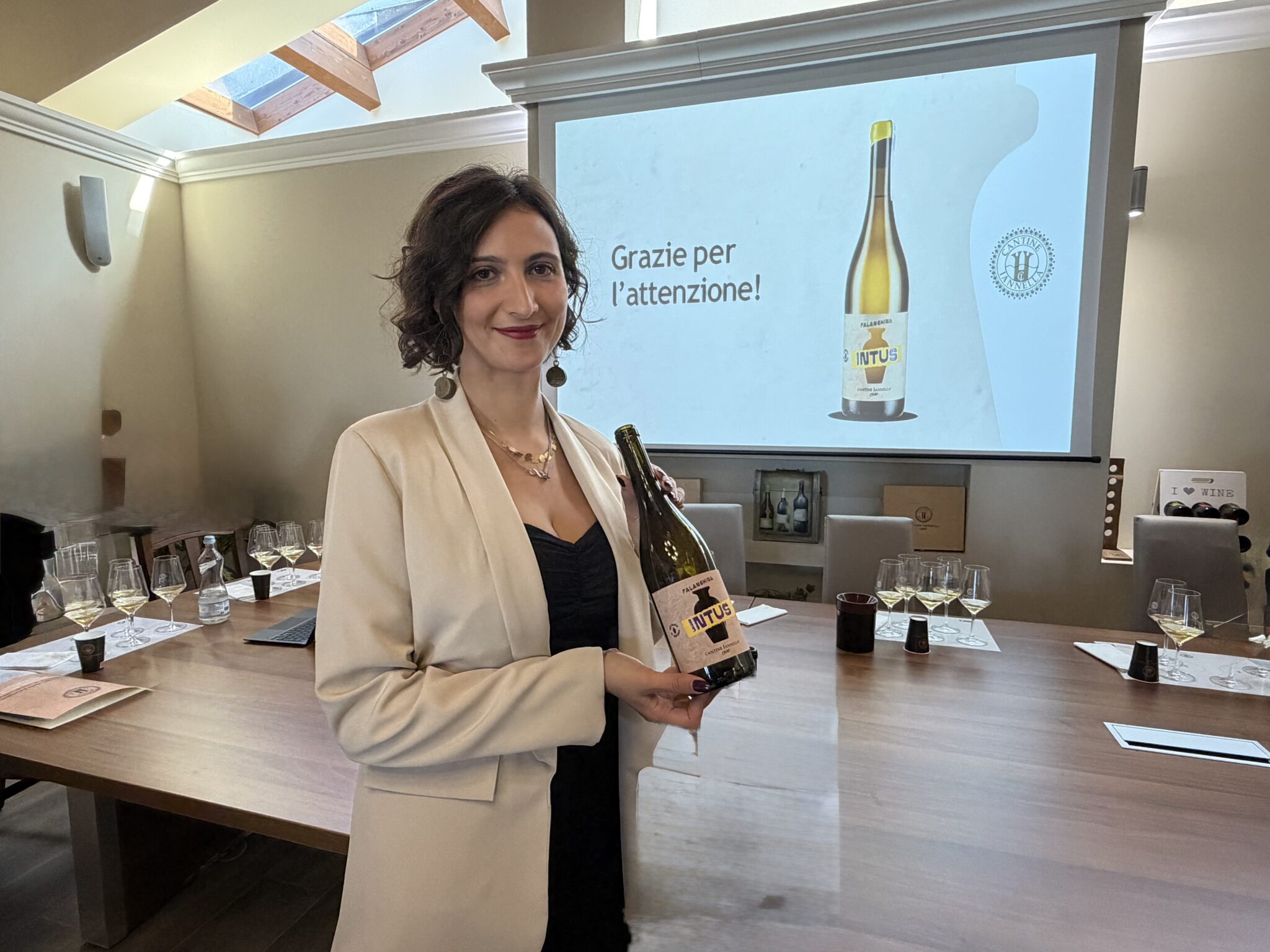 Intus Falanghina Beneventano 2022 Cantina Iannella 1920 - Luciano Pignataro Wine Blog