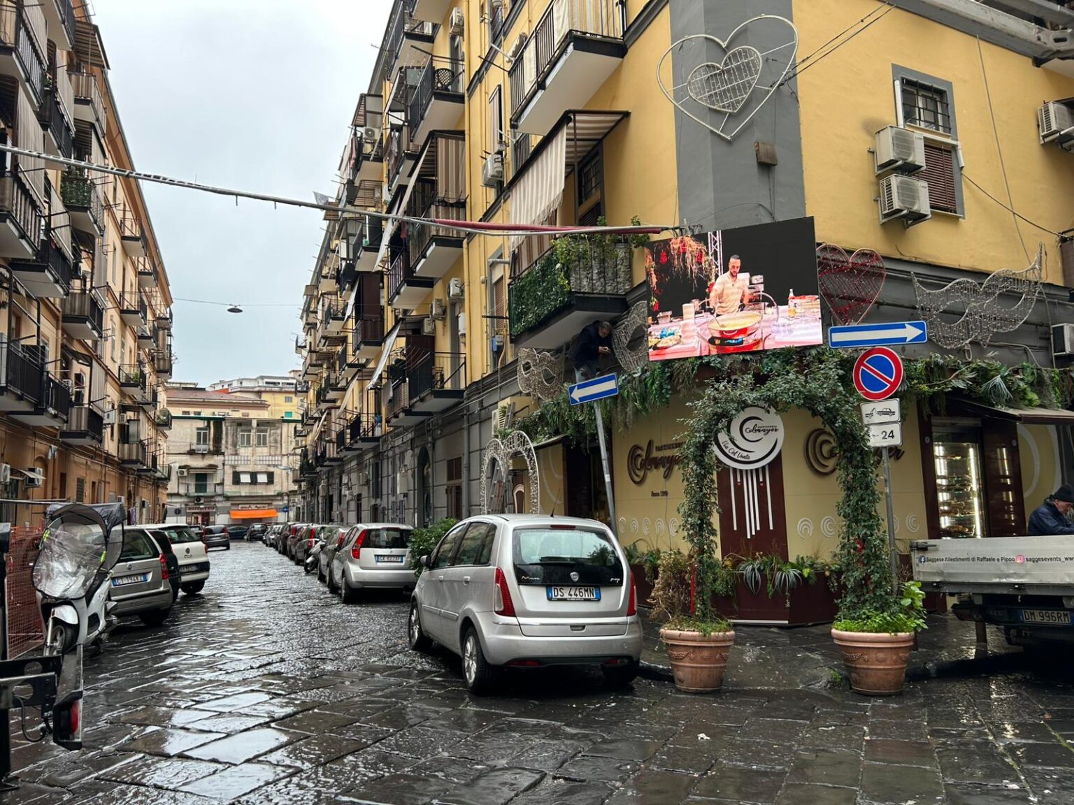 I dolci Via Col Vento a Napoli, pasticceria Comayer